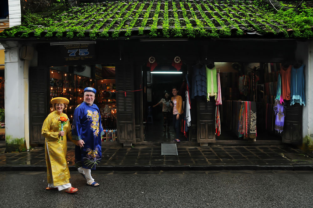 Hoi An Tailors: Discover the Magic of Bespoke Tailoring