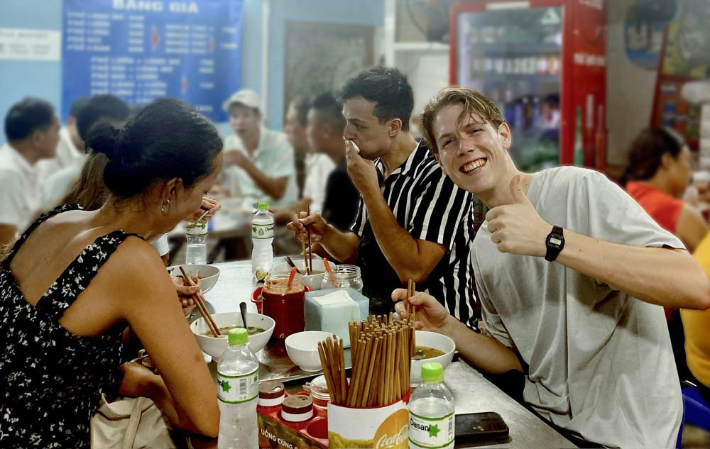 The Ultimate Guide to Vietnamese Noodles: A Symphony of Flavors ...